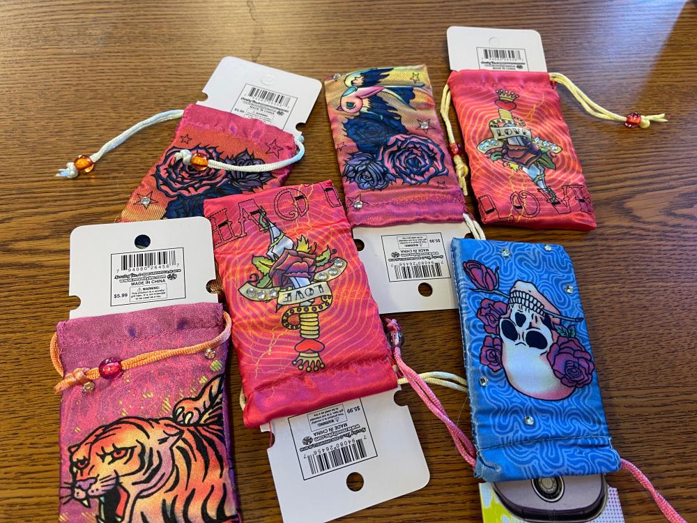 Lot - lot of new novelty items