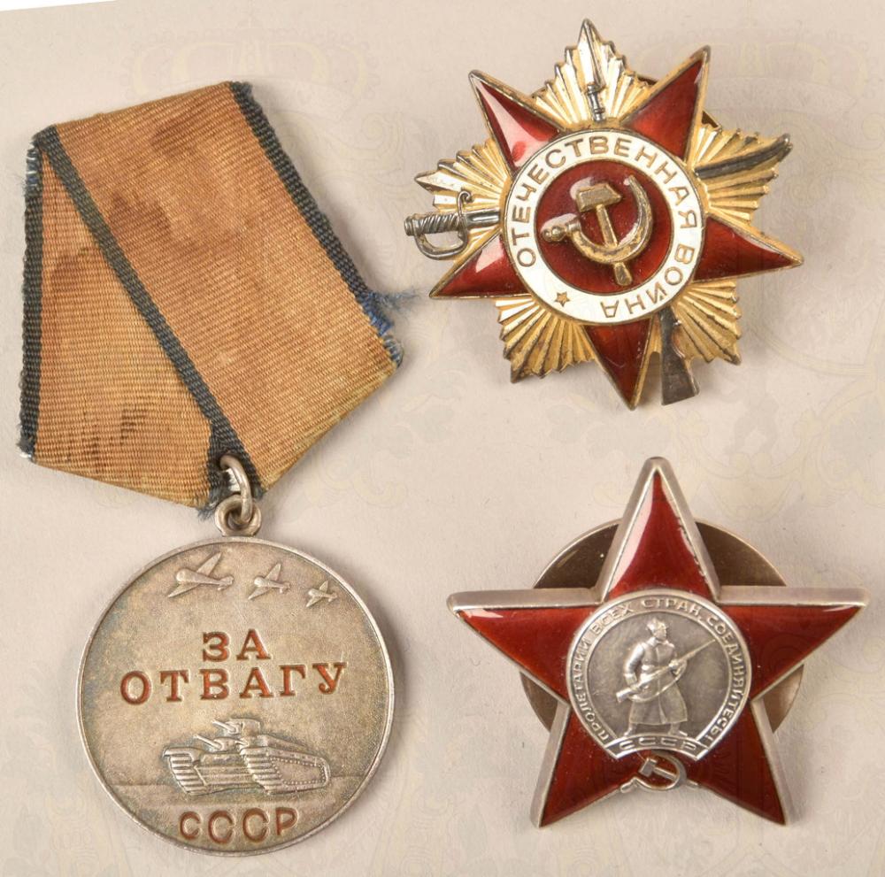 At Auction: 3 Ehrenzeichen UDSSR 5 Soviet awards