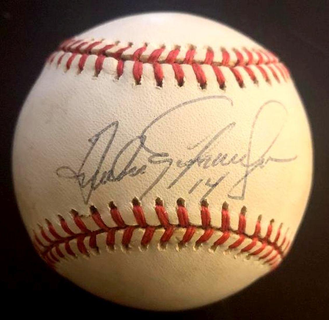 At Auction: Galarraga,Andres Signed Baseball