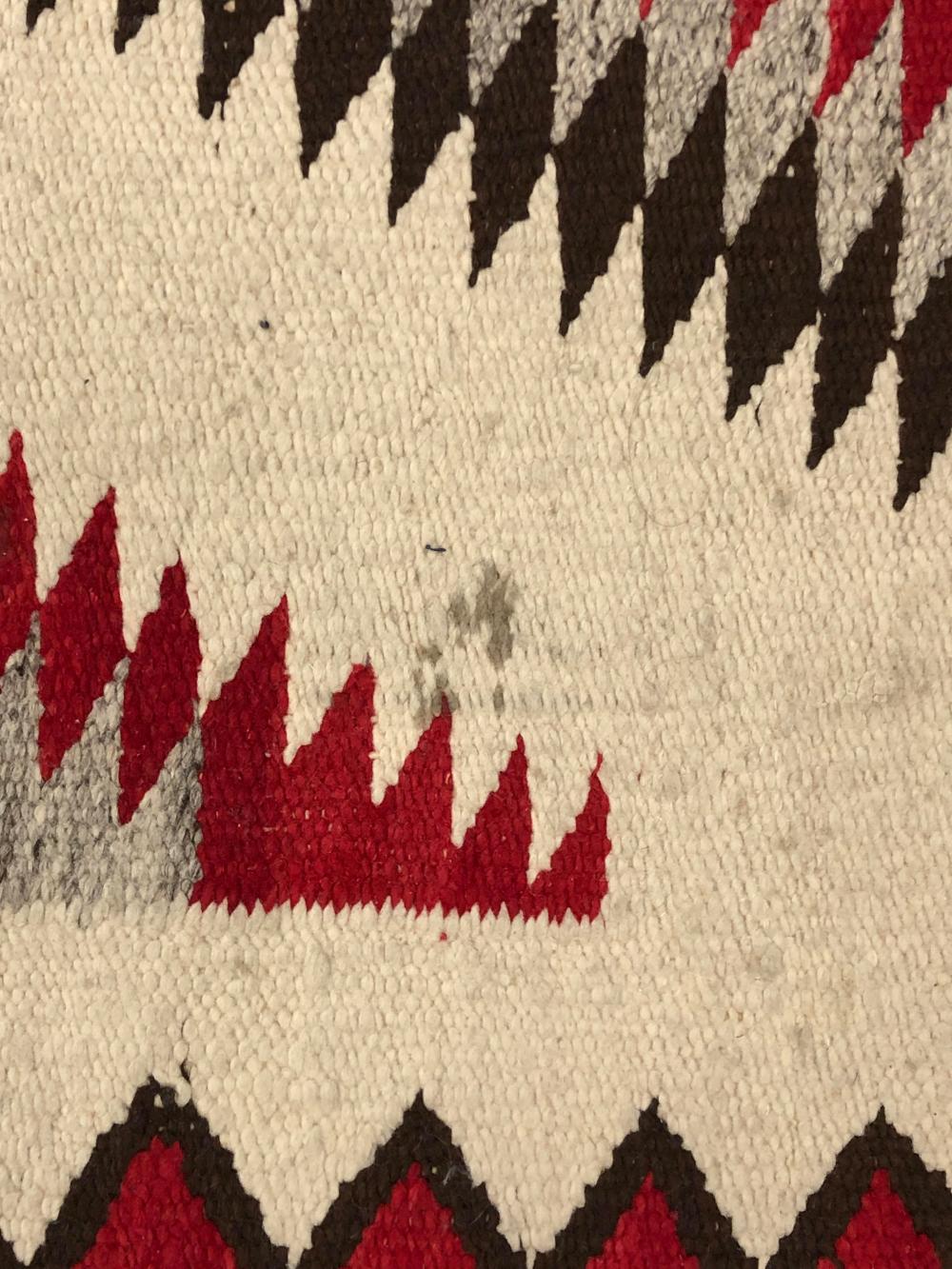 Lot - VINTAGE NAVAJO EYE DAZZLER HAND WOVEN RUG