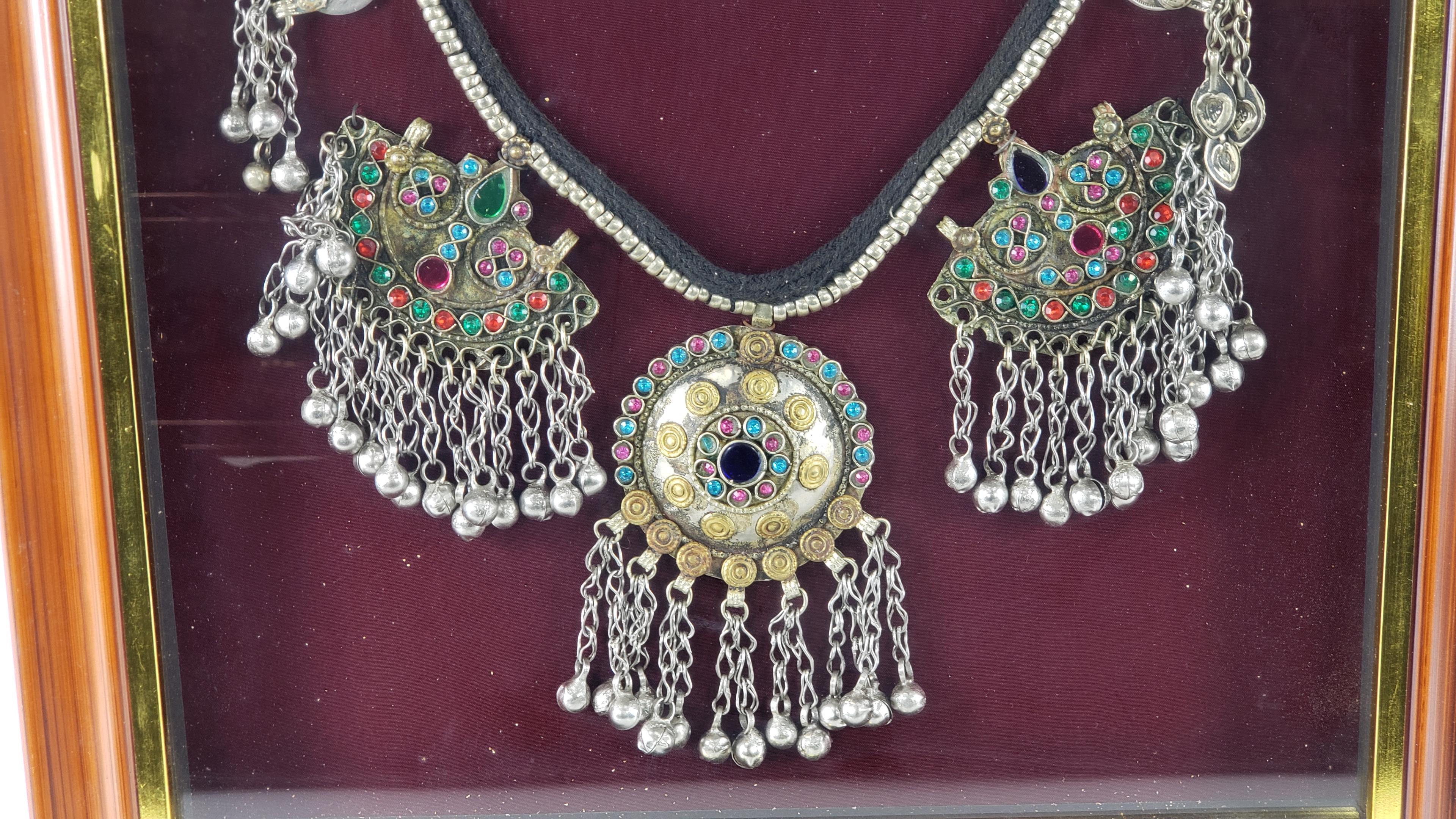 Lot - Afghan Kuchi Chain Medallion Necklace In Shadowbox