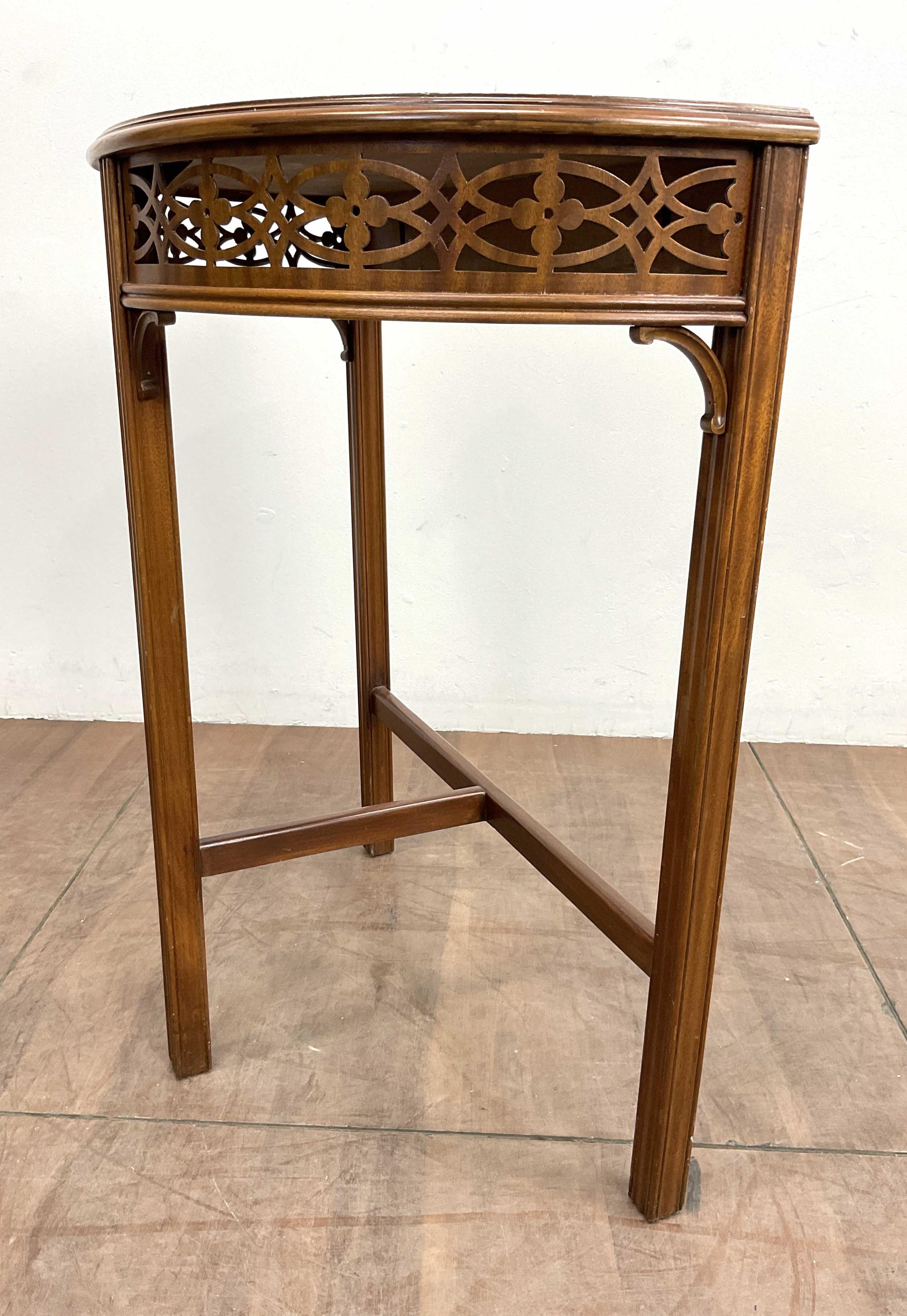 Lot - Traditional Carved Demi-lune Accent Table