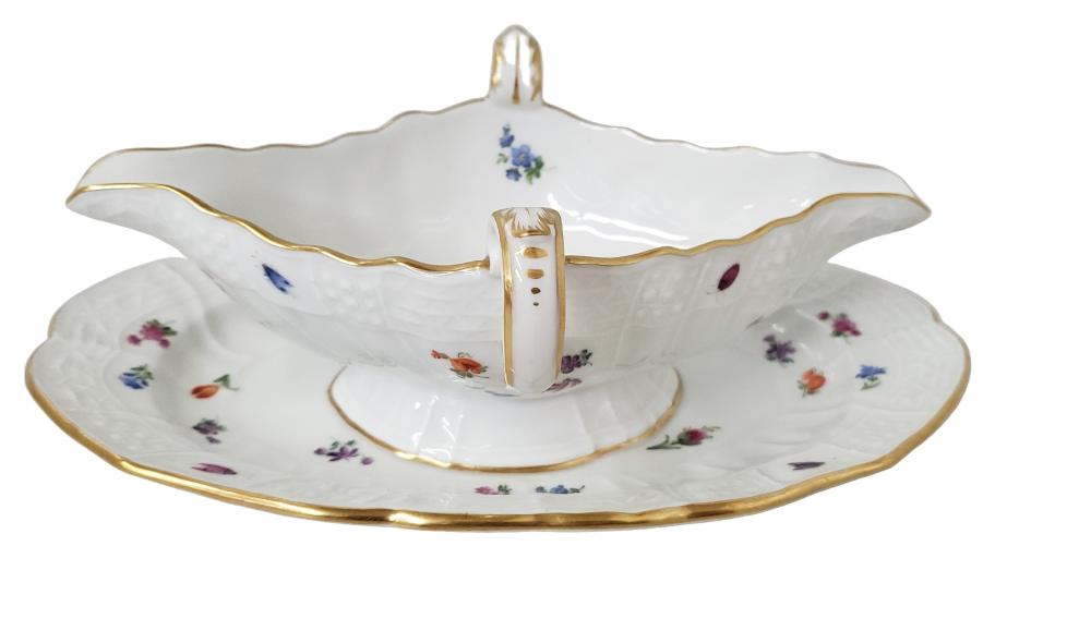 Lot - Lovely Antique Meissen German Porcelain Unusual Gravy Sauce Boat