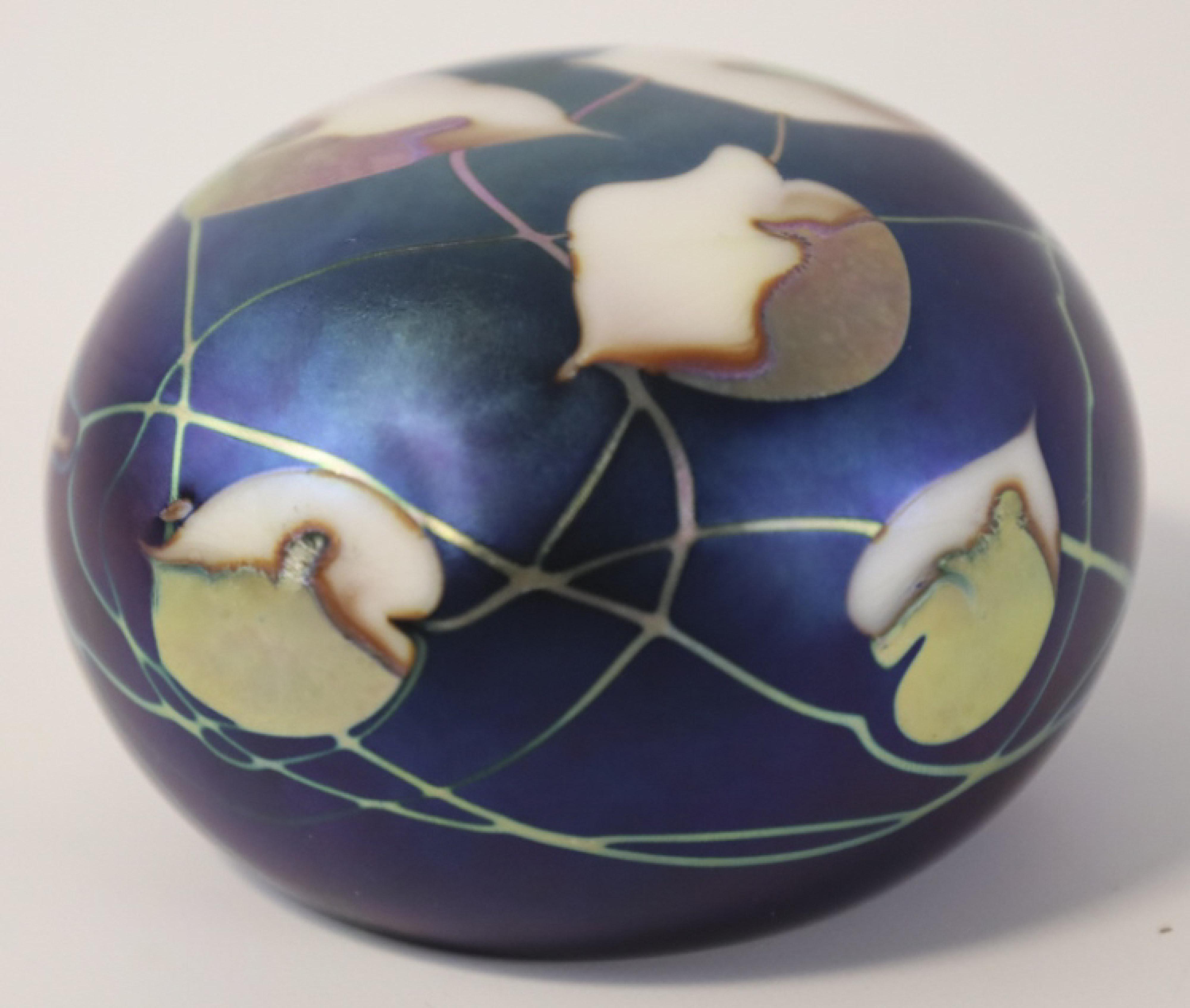 Bid Now: David Lotton Leaf & Vine Art Glass Paperweight - January 6 ...