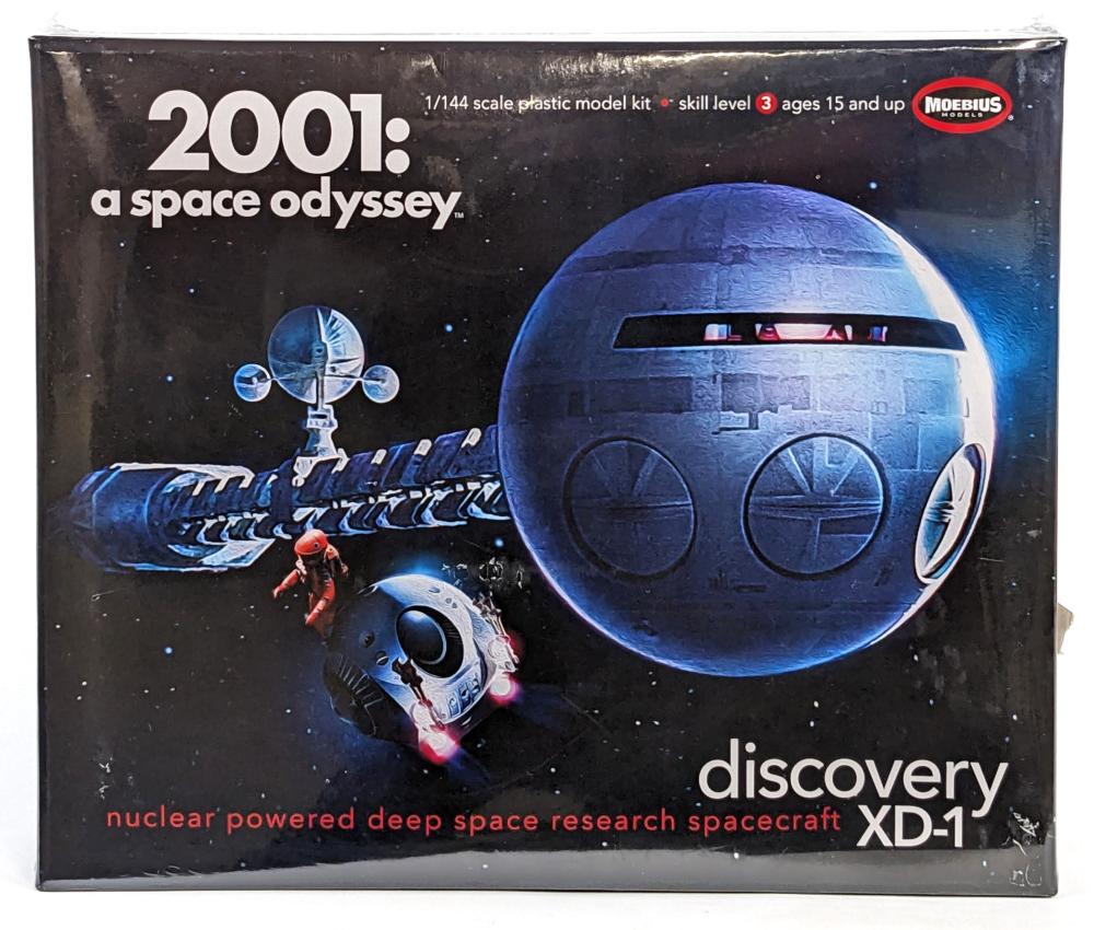 At Auction: 1/144 Moebius Models 2001 A Space Odyssey Discovery XD-1 ...