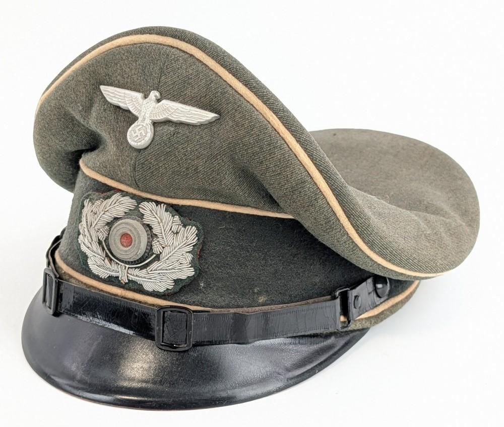 Sold at Auction: WWII German Heer Army Officers Visor Cap