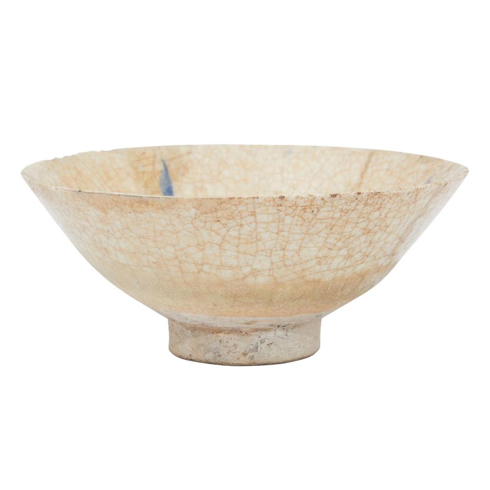 Lot - A NEAR EASTERN FRITWARE BOWL