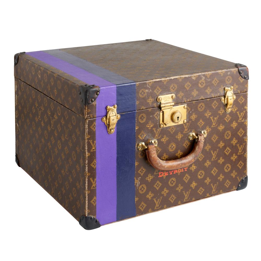 Lot - LOUIS VUITTON, CUBE BOX
