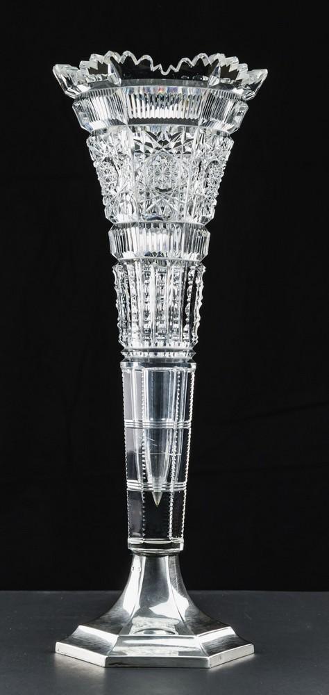 Lot - A fine quality silver mounted cut glass vase of elongated trumpet ...