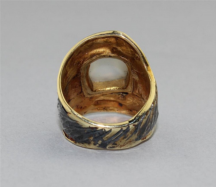 Lot - MARNE RYAN GEOSCAPE RING IN GOLD AND SILVER