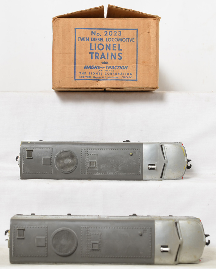 Lionel 2023 Union Pacific silver Alco A-A units with origina